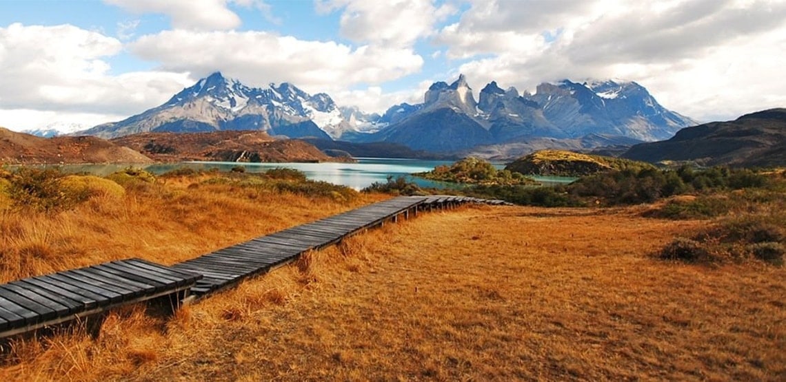 Couples Resorts: 8 Pristine Resorts Guaranteed to Help You Reconnect