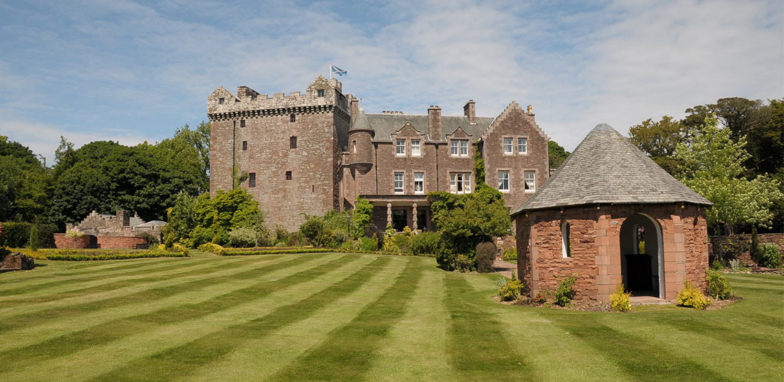 Castles to Stay in Scotland: 17 Spellbinding Accommodations